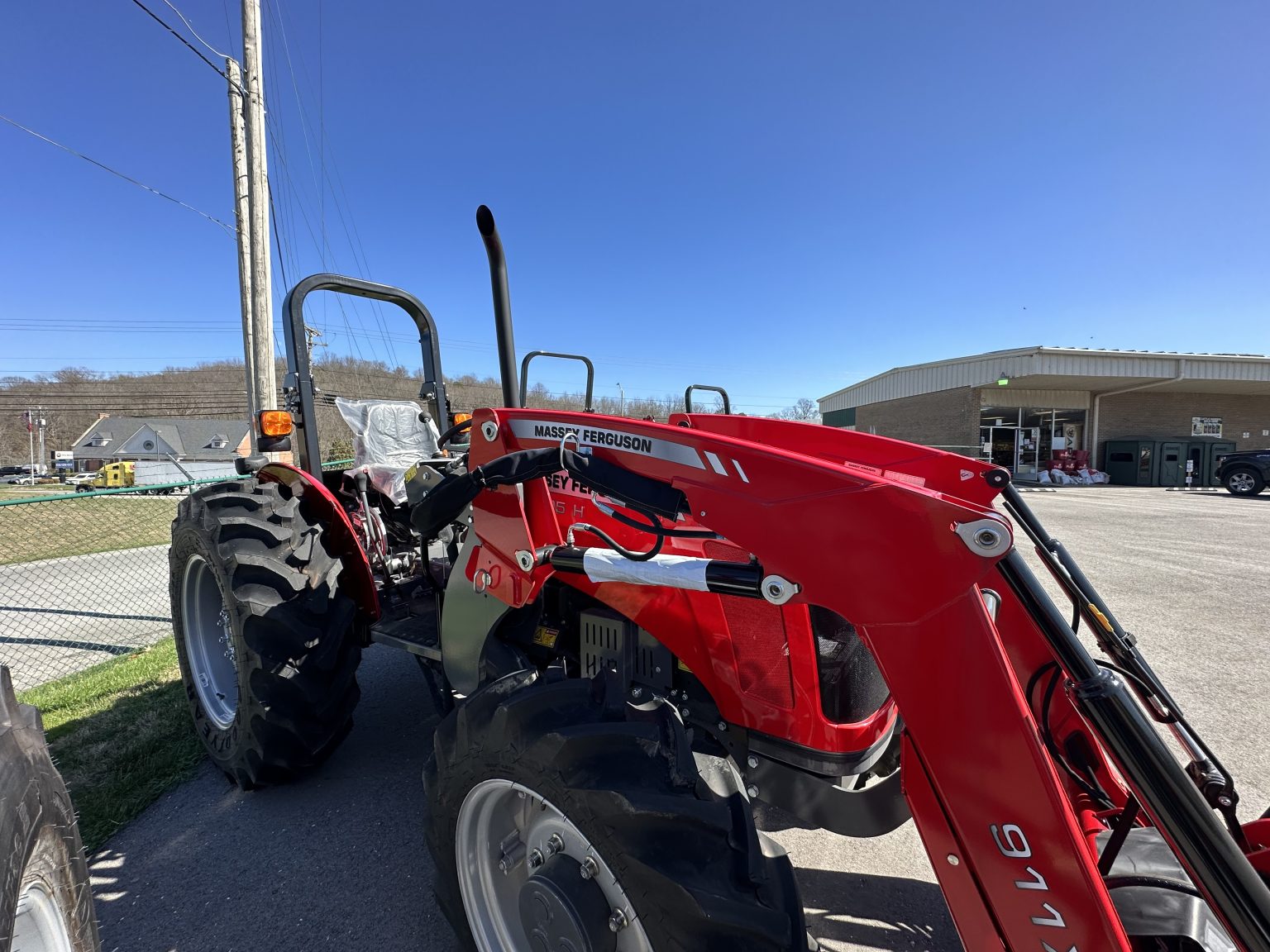 Massey Ferguson 2605H – Ag1 Farmers Co-op